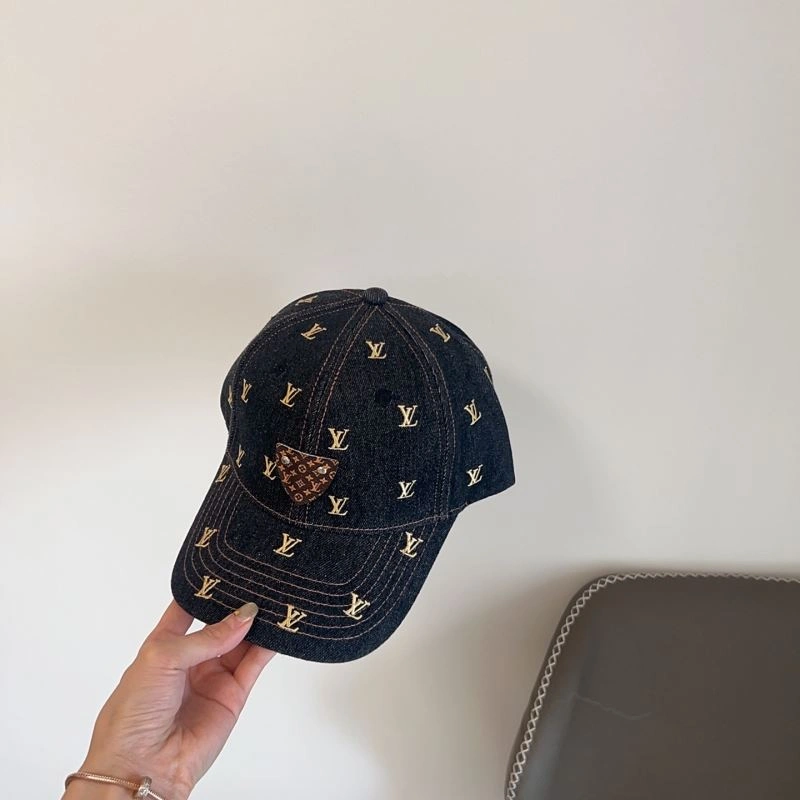 Top mirror Louis Vuitton Caps