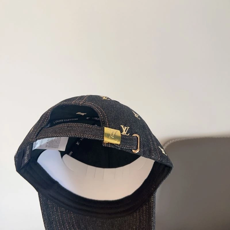 Top mirror Louis Vuitton Caps
