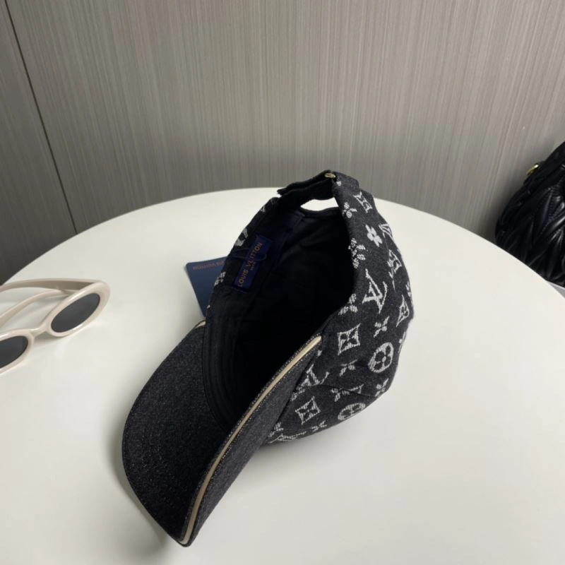 Top mirror Louis Vuitton Caps