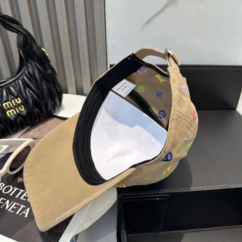 Top mirror Louis Vuitton Caps