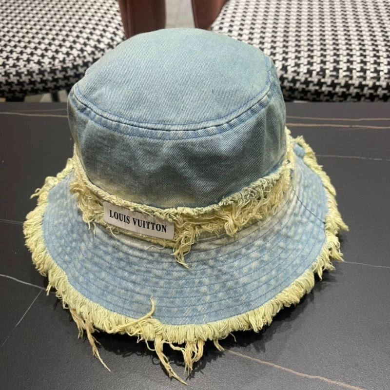 Low-cost Louis Vuitton Caps