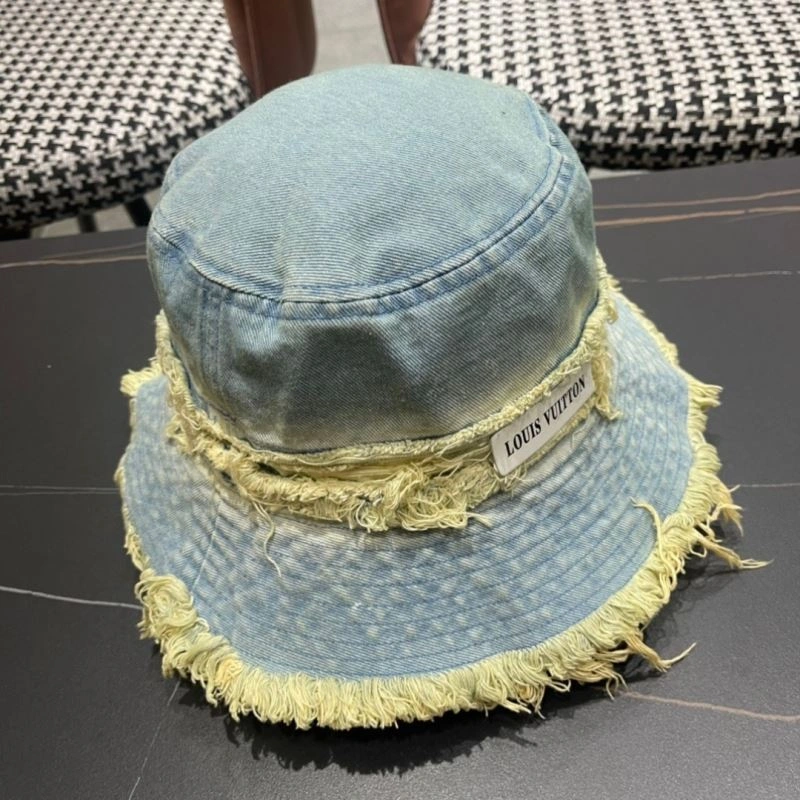 Low-cost Louis Vuitton Caps