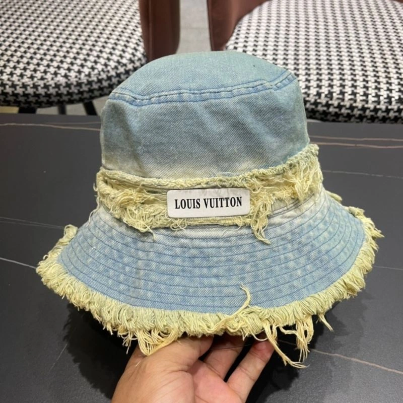 Low-cost Louis Vuitton Caps