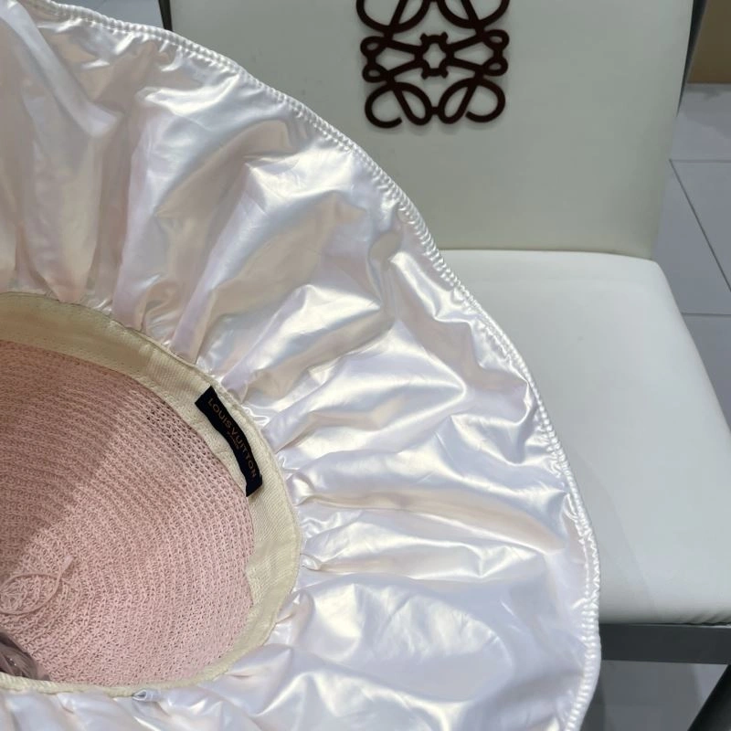 Top mirror Louis Vuitton Caps