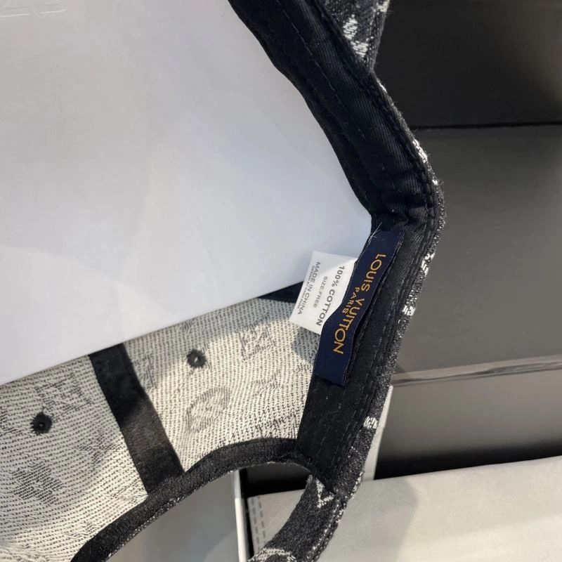 OEM Louis Vuitton Caps