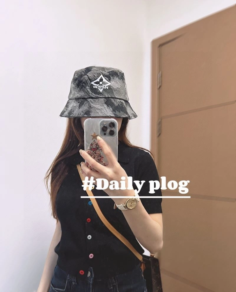 Louis Vuitton Caps