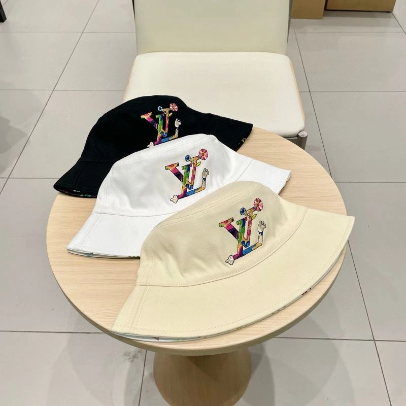 Exact replica Louis Vuitton Caps