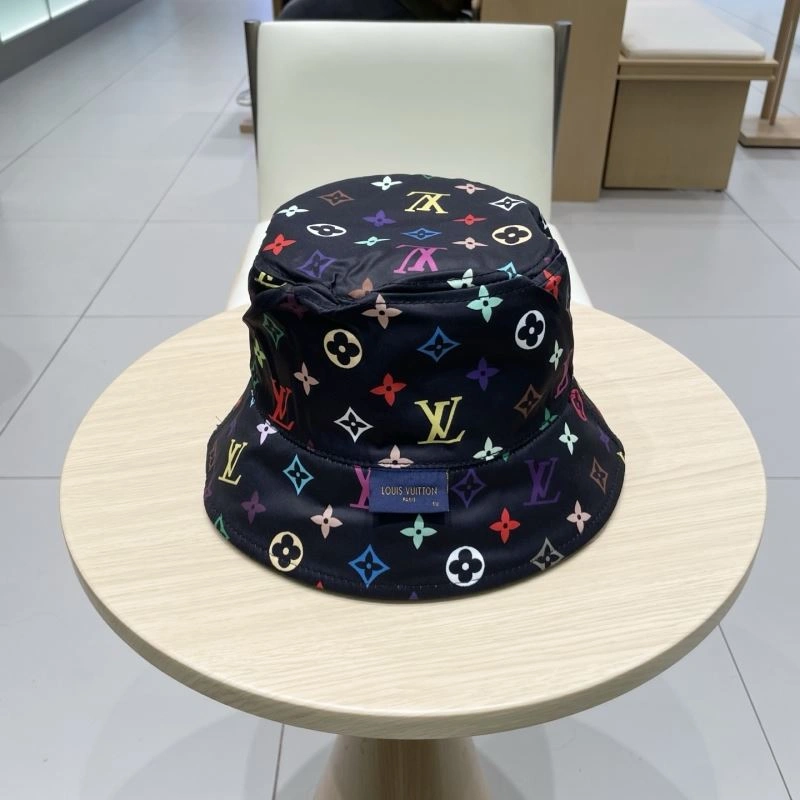 Exact replica Louis Vuitton Caps