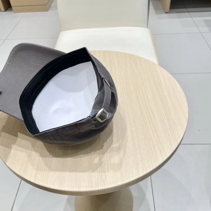 OEM Louis Vuitton Caps