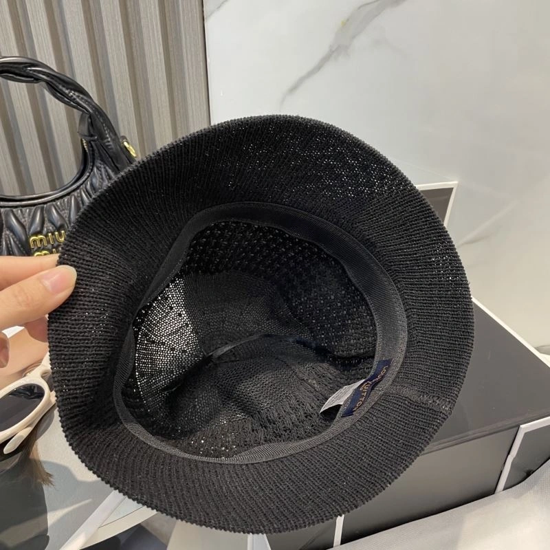 Low-cost Louis Vuitton Caps