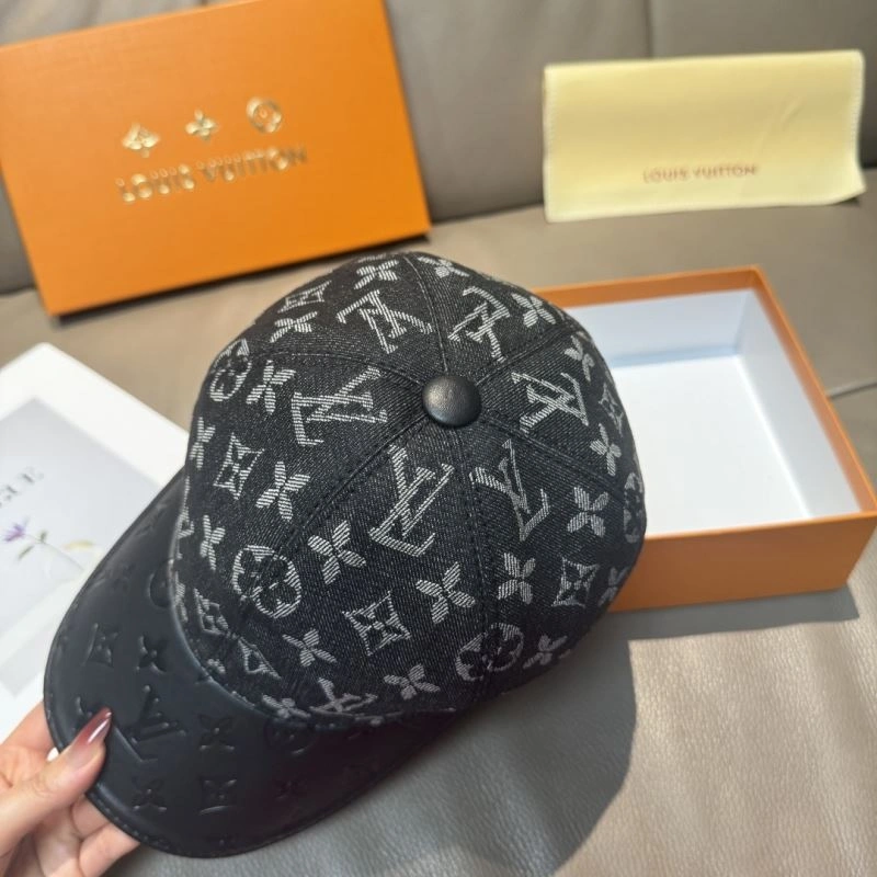 Precise copy Louis Vuitton Caps