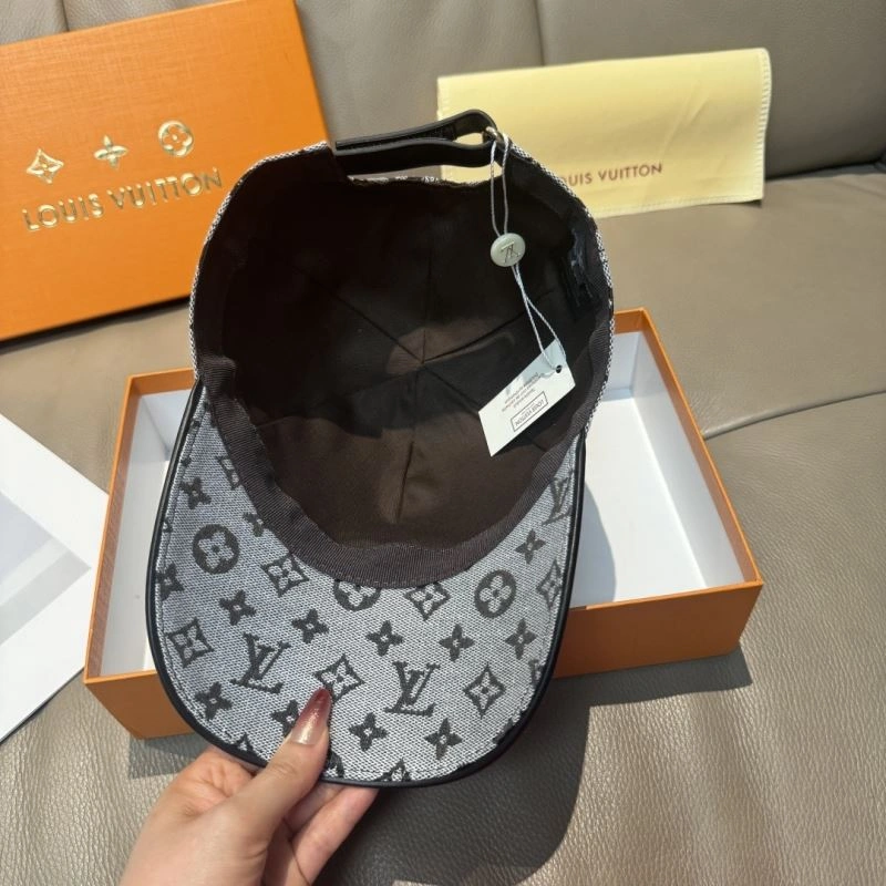Mirror quality Louis Vuitton Caps