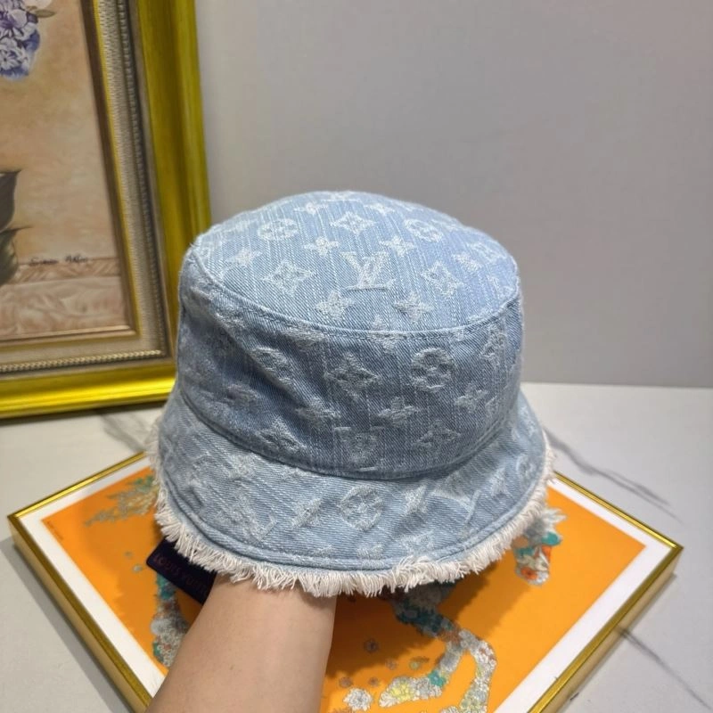 Top mirror Louis Vuitton Caps