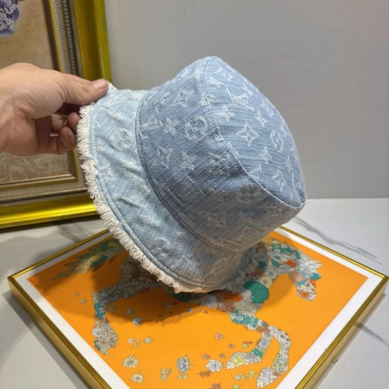 Top mirror Louis Vuitton Caps
