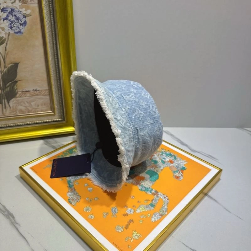 Top mirror Louis Vuitton Caps