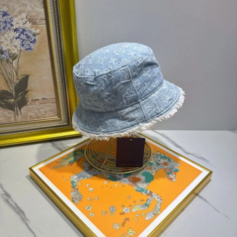 Top mirror Louis Vuitton Caps