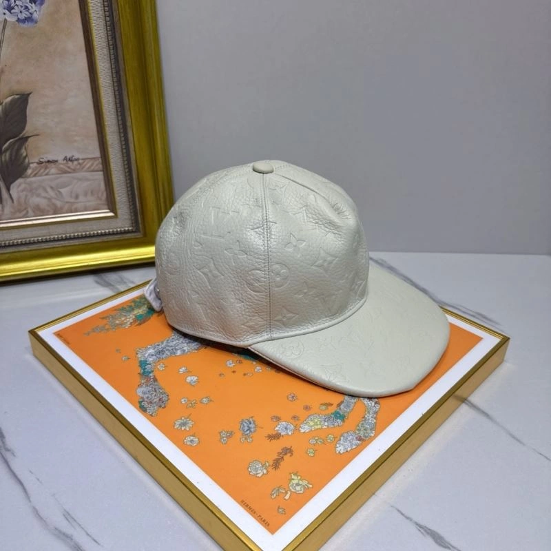 Low-cost Louis Vuitton Caps