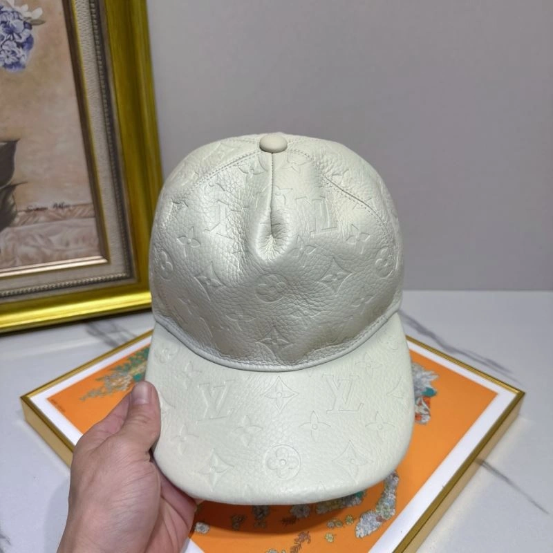 Low-cost Louis Vuitton Caps