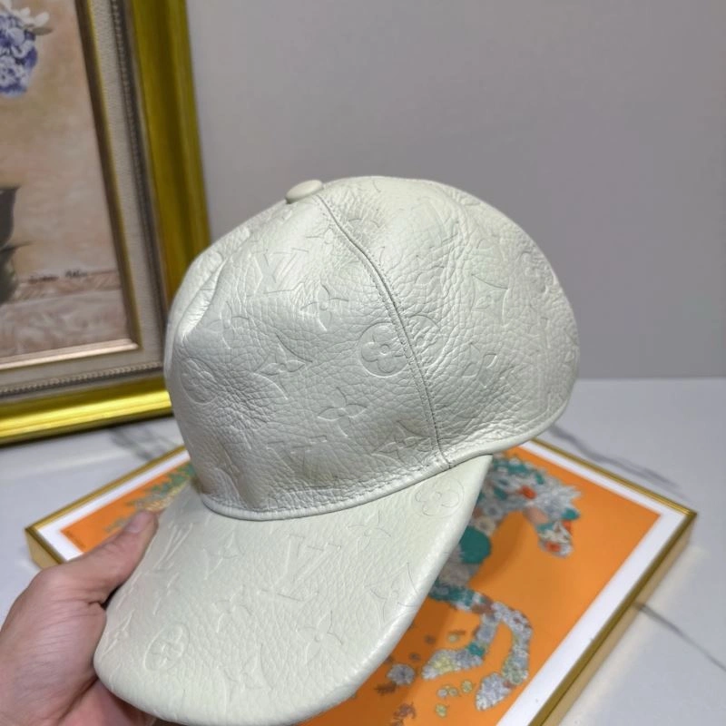 Low-cost Louis Vuitton Caps