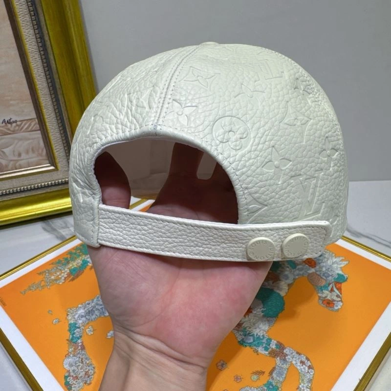 Low-cost Louis Vuitton Caps