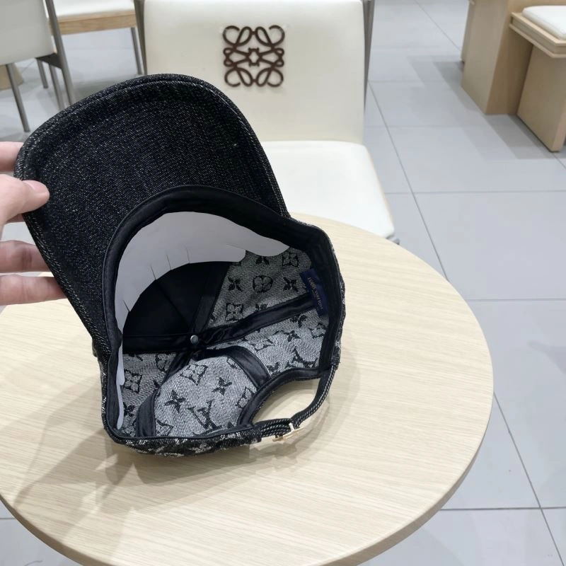 Bargain Louis Vuitton Caps