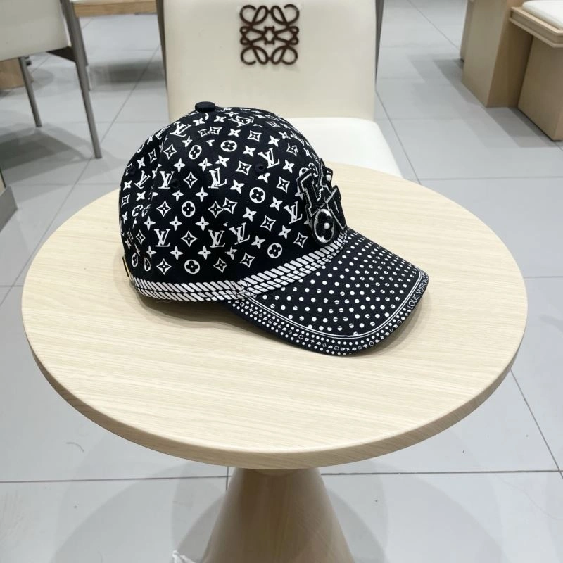 Low-cost Louis Vuitton Caps