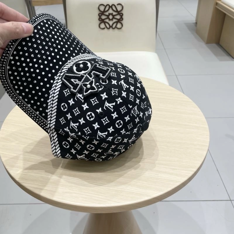 Low-cost Louis Vuitton Caps