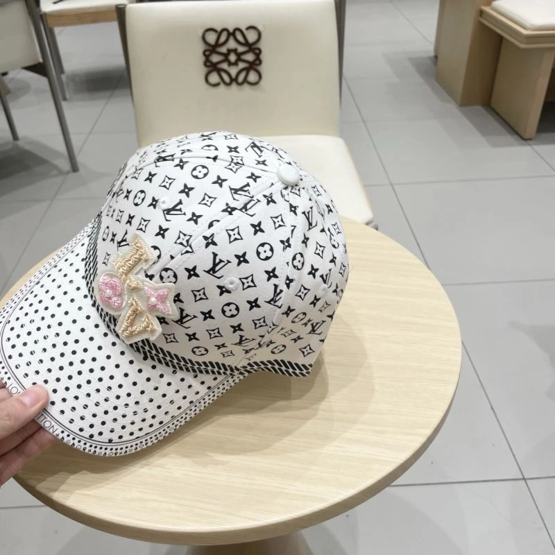 Low-cost Louis Vuitton Caps