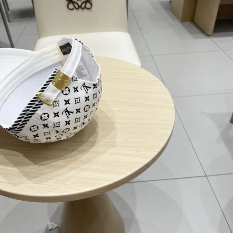Low-cost Louis Vuitton Caps