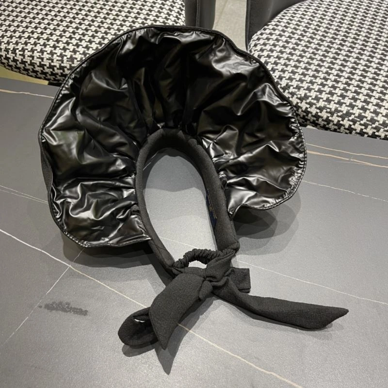 Exact replica Louis Vuitton Caps