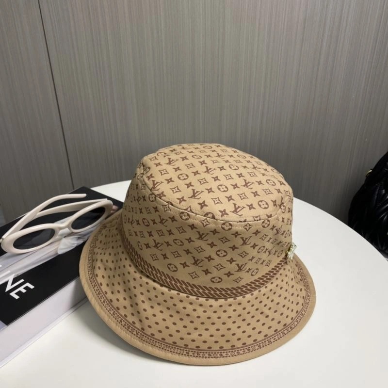Exact replica Louis Vuitton Caps