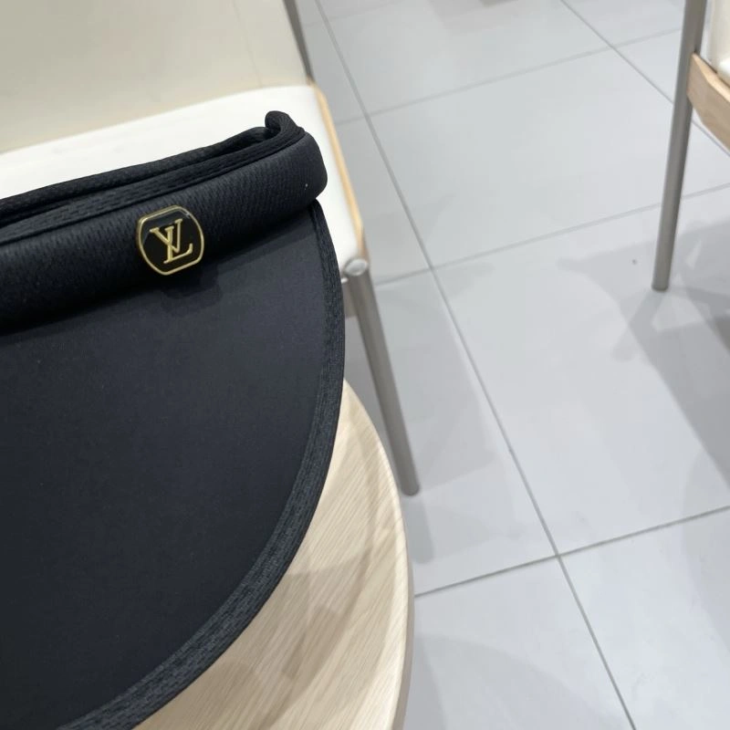 1:1 copy Louis Vuitton Caps