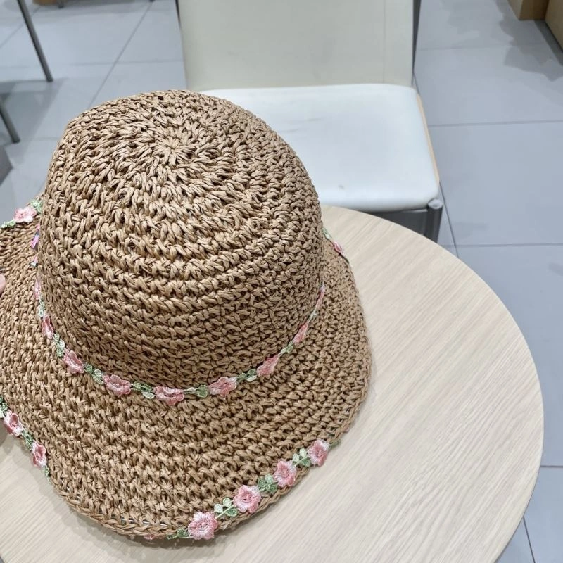 Exact replica Louis Vuitton Caps