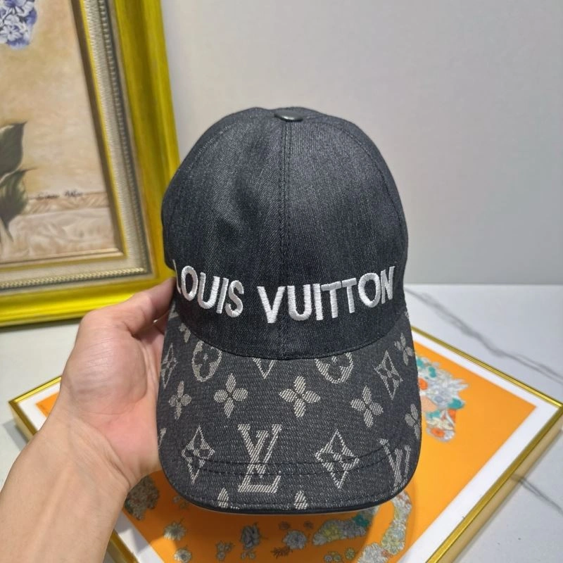 Low-cost Louis Vuitton Caps