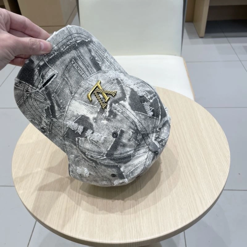 OEM Louis Vuitton Caps