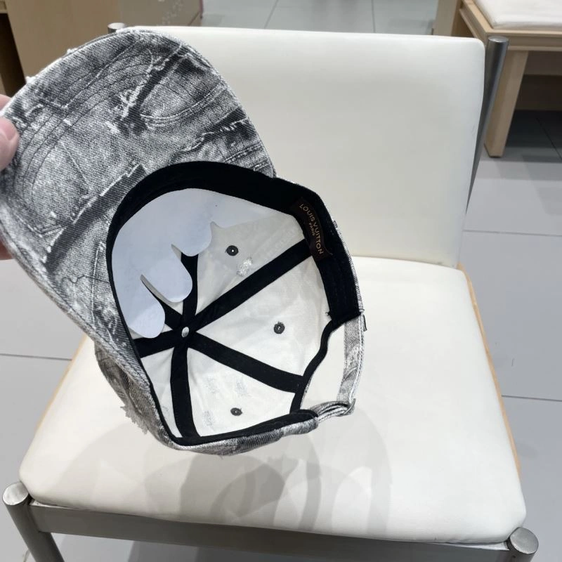 OEM Louis Vuitton Caps