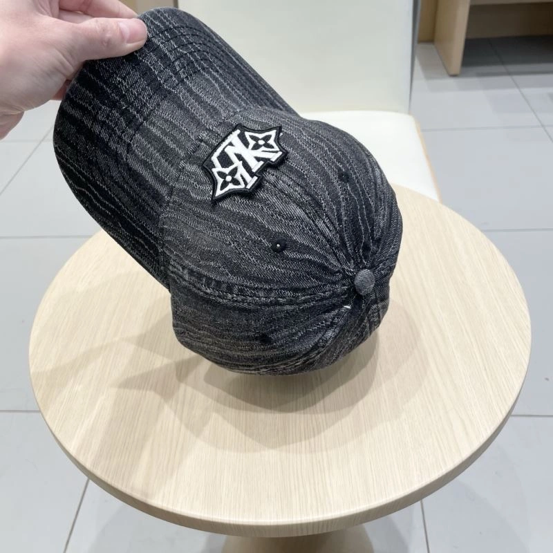 Perfect replica Louis Vuitton Caps