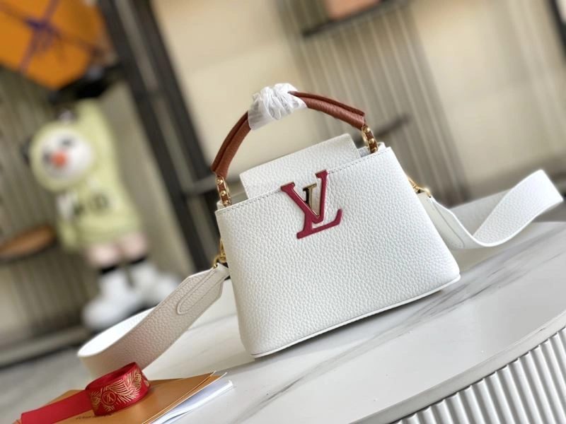 Precise copy Louis Vuitton Capucines BB Bags