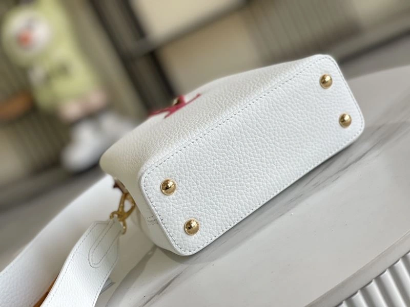 Precise copy Louis Vuitton Capucines BB Bags