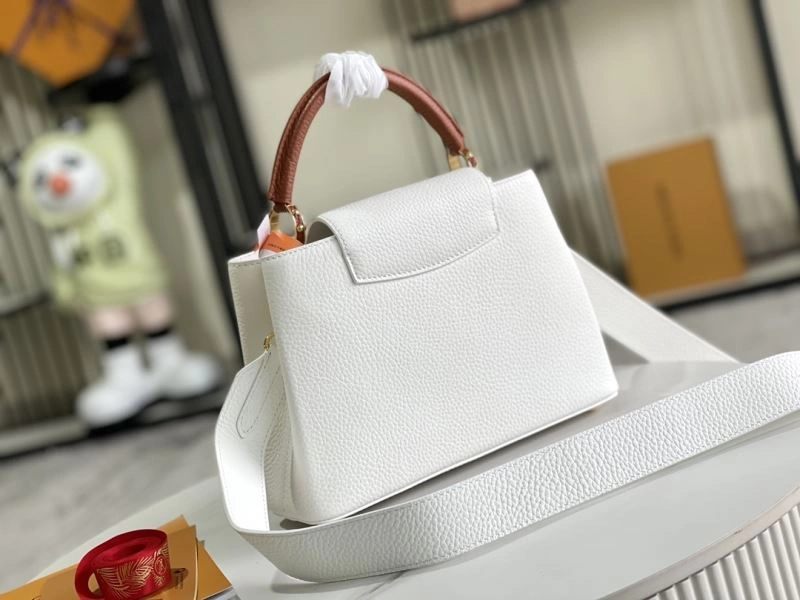 Top mirror Louis Vuitton Capucines BB Bags