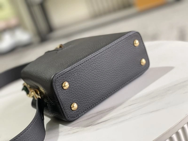 High fidelity Louis Vuitton Capucines BB Bags