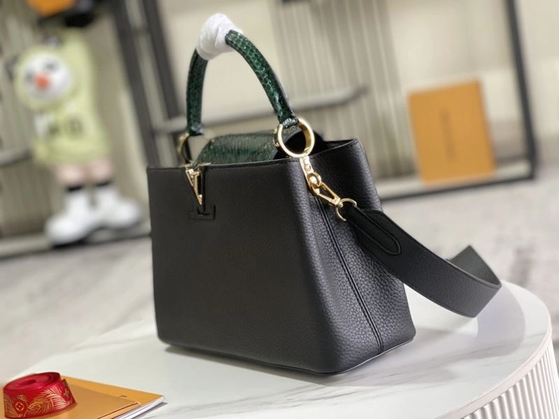 Brand-original Louis Vuitton Capucines BB Bags