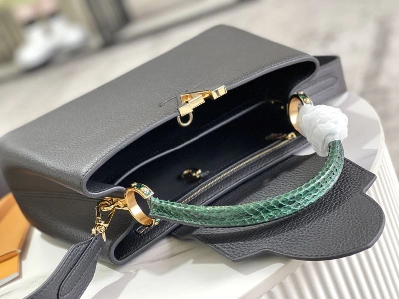 Brand-original Louis Vuitton Capucines BB Bags
