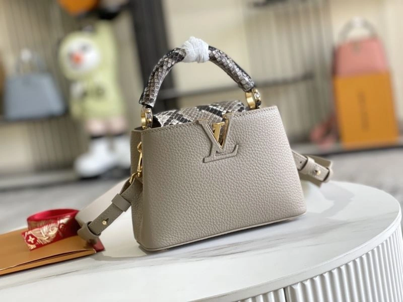 Mirror quality Louis Vuitton Capucines BB Bags