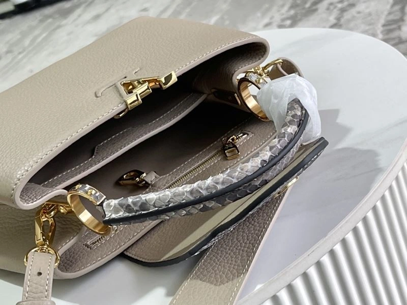 Legit Louis Vuitton Capucines BB Bags