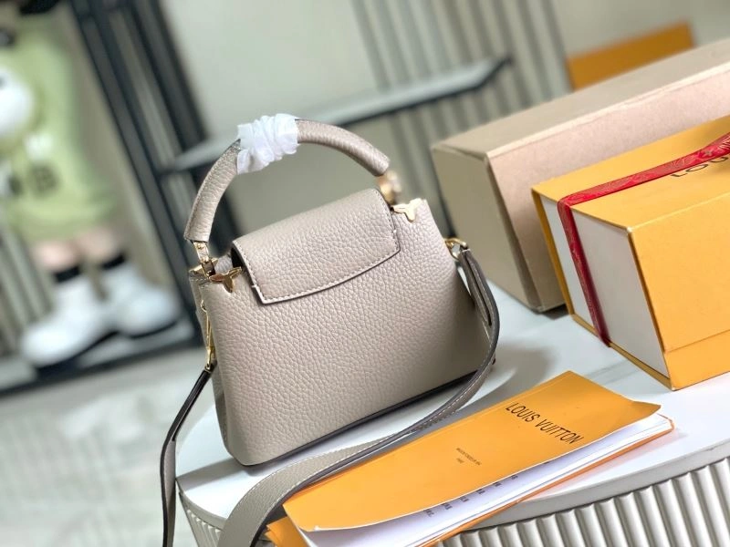 Inexpensive Louis Vuitton Capucines BB Bags