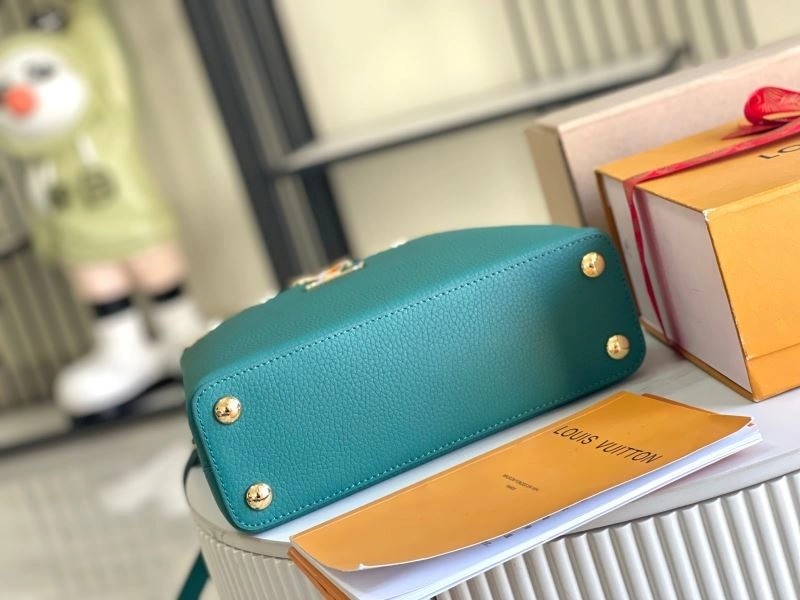 Bargain Louis Vuitton Capucines BB Bags