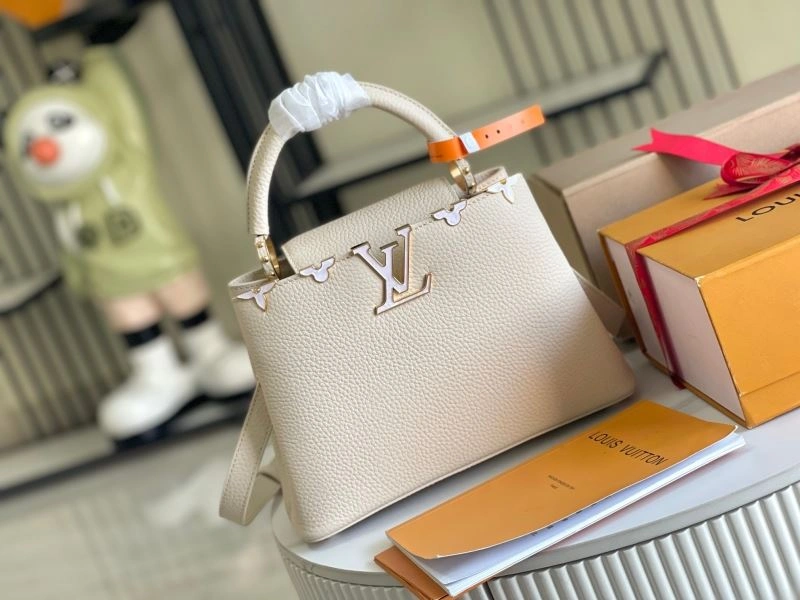Precise copy Louis Vuitton Capucines BB Bags