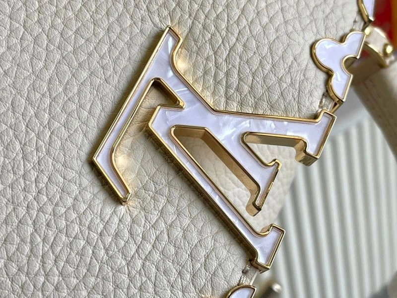 Reasonably priced Louis Vuitton Capucines BB Bags