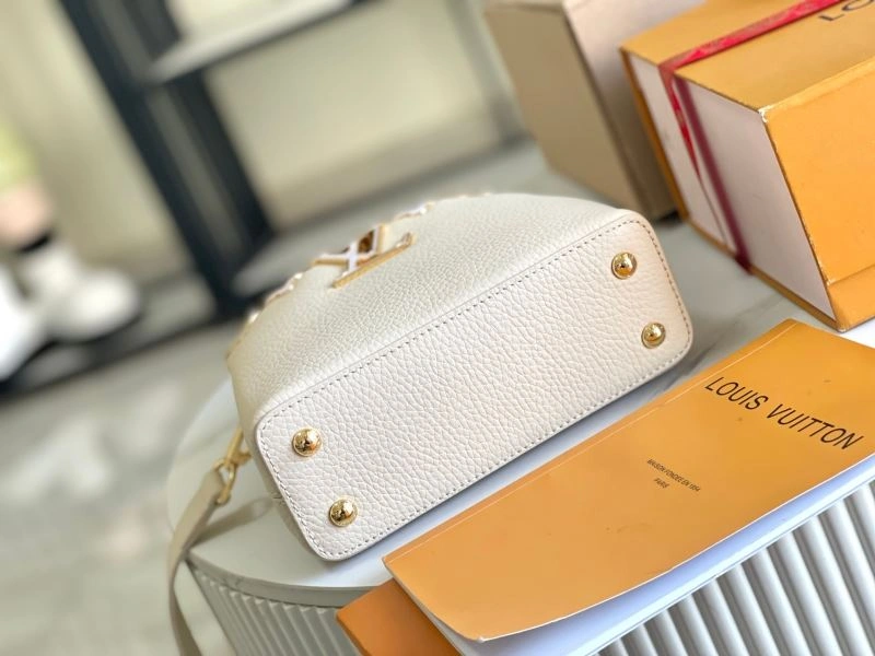 Reasonably priced Louis Vuitton Capucines BB Bags